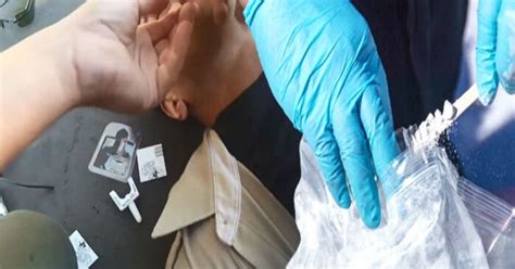 냄새만으로 의식 잃는다미 교실로 퍼진 죽음의 마약