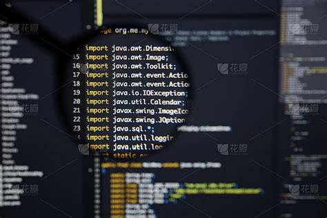 真正的java代码开发屏幕。编程工作流抽象算法概念。放大后的java代码行。素材 花瓣网