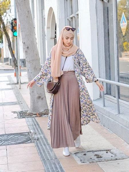 Inspirasi Outfit Hijab Kekinian Yang Modis Abis Hai Gadis