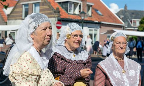 Traditional Dutch Clothing Dutch Clothing Fashion Dresses Classy