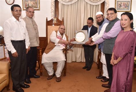 Governor Of Meghalaya Shri Satya Pal Malik Greeting The Team Of