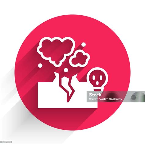 흰색 유독한 가스 구름 또는 연기 아이콘은 긴 그림자 배경으로 격리되어 있습니다 악취 연기 또는 독가스 화학 독성 증기 빨간색 원 버튼입니다 벡터 구름에 대한 스톡 벡터