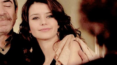 Beren Saat In A K Memnu Episode Tumbex