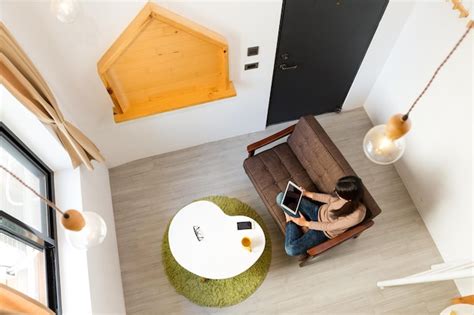 Premium Photo Top View Of Woman Use Of The Tablet Pc