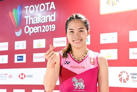 โปรแกรม เกินห้ามใจ ร่วมเชียร์ 4 ดาวตบนักกีฬาแบดมินตันไทย เมย์ รัชนก อินทนนท์ หมิว พรปวีณ์