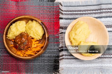 그릇에 못생긴 라는 아프리카 옥수수 죽 고기와 고구마를 곁들인 Nshima 플랫 레이 건강한 생활방식에 대한 스톡 사진 및 기타 이미지 건강한 생활방식 곁들이는 요리