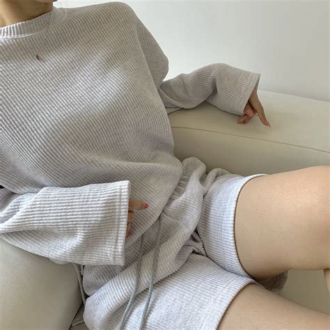 로렌블 [단독]무료배송 루즈핏 와플 트레이닝세트 꾸안꾸 이쁜 오버핏 트레이닝복 셋업 Set 맨투맨 세트 아노락 테니스 운동복 꾸안꾸 봄츄리닝세트 와이드 밴딩