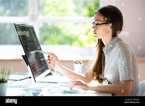 Girl Coding Hi Res Stock Photography And Images Alamy