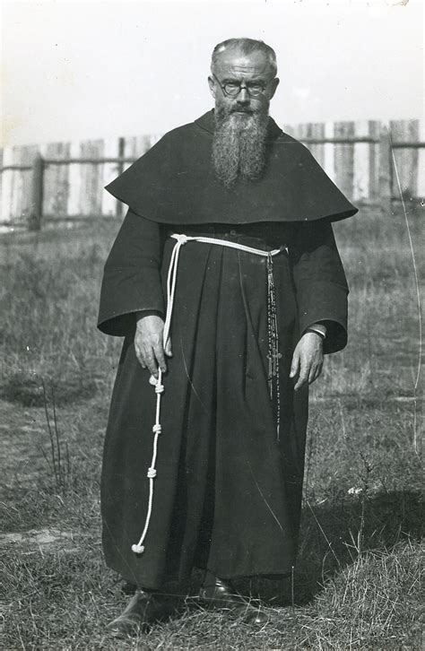 Vida Y Martirio De Maximiliano Kolbe El Cura Franciscano Que Entregó