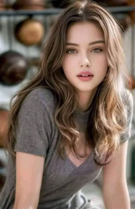 【あまりの美しさに目が離せない】国宝級ロシア美女、母となった現在は？ Forza Style｜ファッション＆ライフスタイル フォルツァ