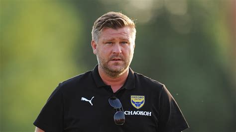 سرمربی آکسفورد یونایتد در تقابل با آرسنال، میلیون‌ها نفر طرفدار ما