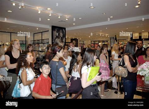 Victorias Secret Supermodel Marisa Miller Makes An Appearance At The