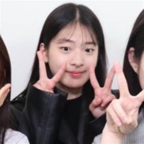 김서린 K Sr04 • Threads Say More