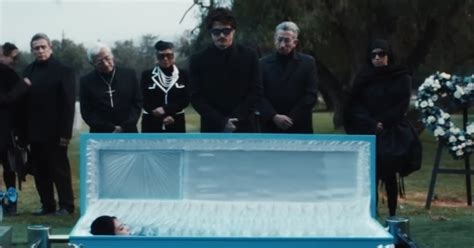 제니 관 속에 누웠다…할리우드 배우 눈물 흘린 충격 티저 [md이슈]