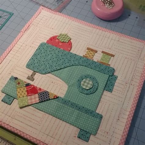 Sewing Machine Quilting Sewing Machine Quilt Pattern Quilted Sewing
