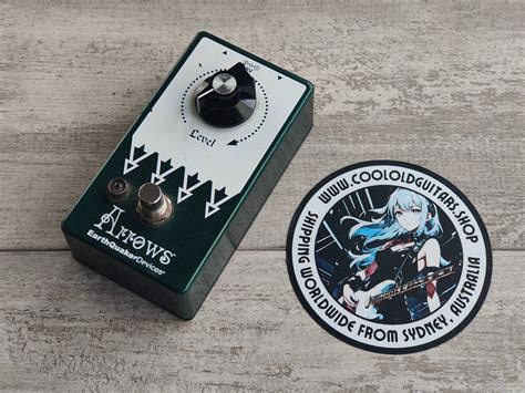 Earthquaker Devices Arrows Preamp Booster Cool Old Guitars