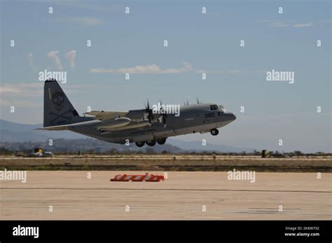 Usmc C 130j Super Hercules Takes Off At Mcas Miramar In San Diego