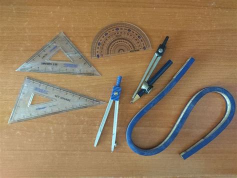 Math Geometry Kit Set Hobbies And Toys Stationery And Craft Stationery And School Supplies On Carousell