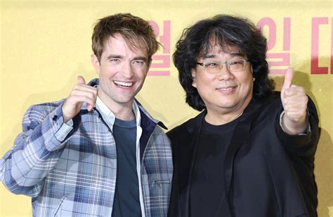 봉준호 ‘미키17로 또 새기록…한국 감독 최초 북미 박스오피스 1위