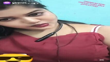 Rupsha Showing Boobs Spread Pussy With Face On Live