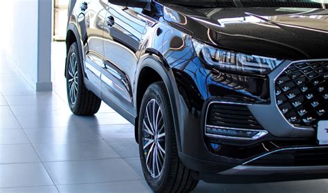 Продажи новых автомобилей в Китае упали по итогам января