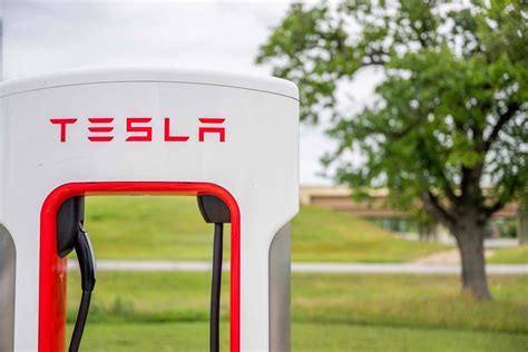 테슬라發 충전소 쇼크더 멀어지는 전기차 시대 │ 매거진한경