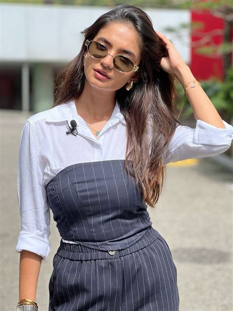 Pin By Ronak Patel On Anushka Sen Trendy Fashion Celebrity Crush