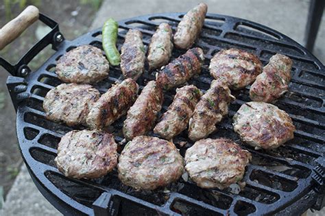 Кюфтета и кебапчета на скара Кулинарно изкушение