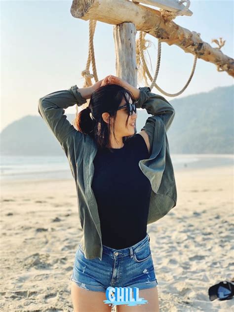 အရမ်းလှနေတဲ့ Sexy Model လုလုအောင် Fashion Myanmar