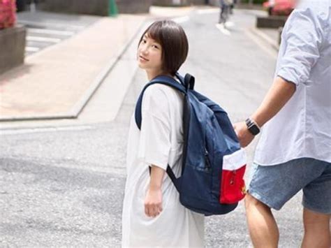 ＜素人ナンパ＞身長134cmのミニマム系家出美少女が巨漢ナンパ師に持ち帰りされ潮吹きセックス！ 日本のおかず