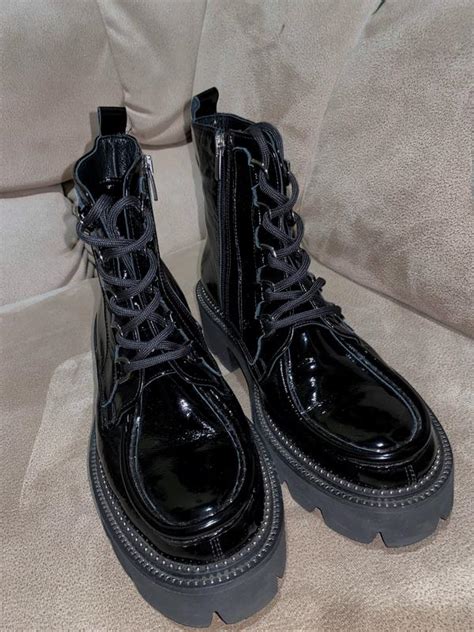 Ботинки — цена 1900 грн в каталоге Ботинки Купить женские вещи по доступной цене на Шафе