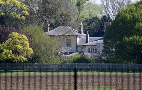 Meghan And Harry Plan More Renovations To Frogmore Cottage Metro News