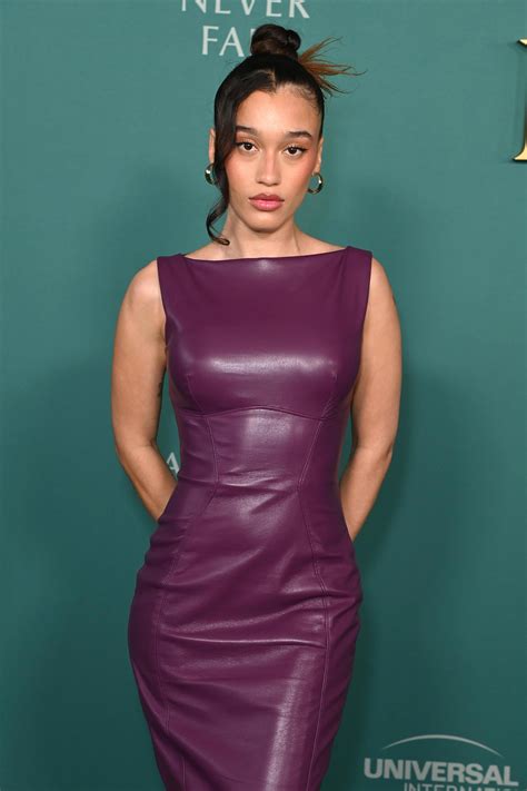 Singer Nezza Performs National Anthem In Spanish At Dodger Stadium After Team Axed It