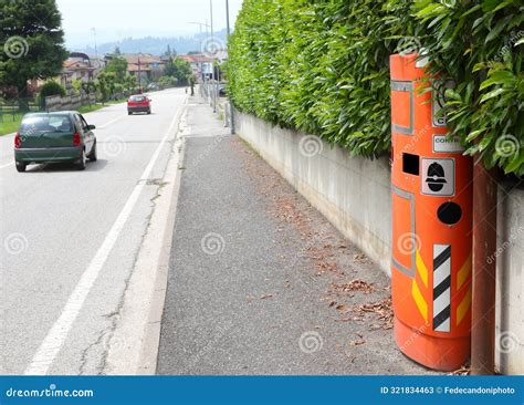 Roadside Speed Detection Device Named AUTOVELOX Captures Images Of Speeding Drivers Exceeding