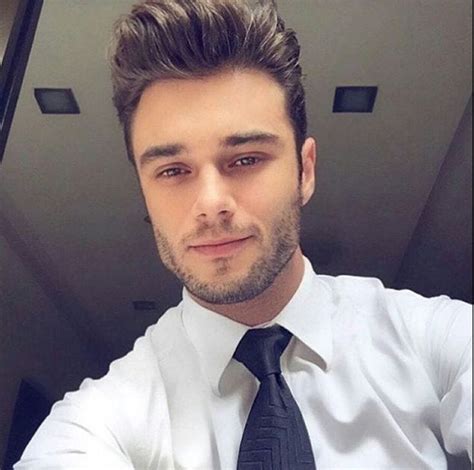 About Eric Nicholas Medium