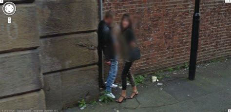 Googleストリートビューに路上売春婦に手コキされてる男が映ってる ポッカキット