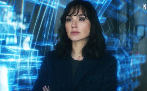 女版007碟中谍？加朵netflix动作大片《谍之心》正式预告，0811上线 乌鸦预告片 乌鸦预告片 哔哩哔哩视频