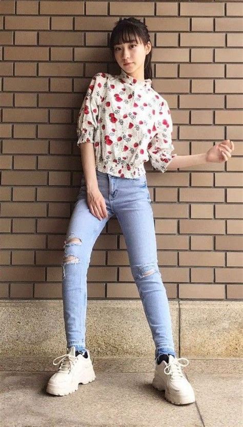 「jeans」おしゃれまとめの人気アイデア｜pinterest｜kazzx かわいい ファッション デニム ファッション 腹筋 女子