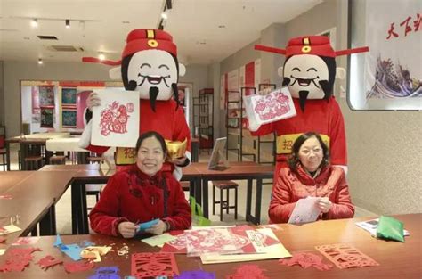 湖南雨花非遺館攜非遺傳承人及商戶祝您新年快樂 每日頭條