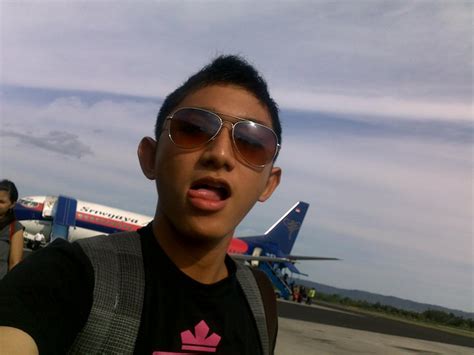 Brondong Cool Cowok Facebook