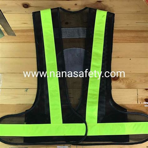 312 นานา เสื้อสะท้อนแสง อุปกรณ์จราจร ถังขยะ