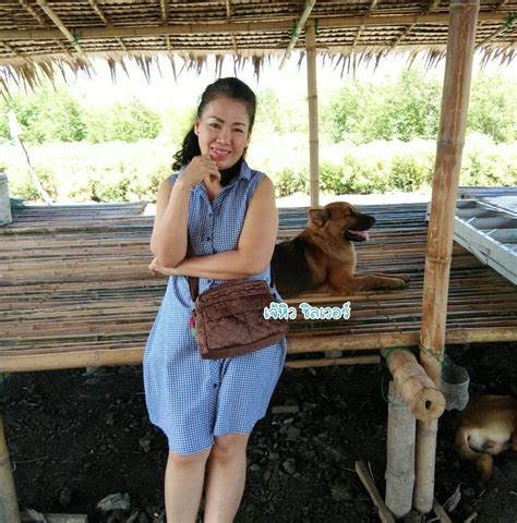 วิธีทำไก่ผัดซอสเหล้าแดง สูตรหมักไก่ เนื้อไก่ติดหนังหรือไม่ติดหนัง 500 กรัม หั่นเป็นเส้นยาวชิ้น