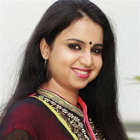 Mridula Warrier Songs Download Free Online Songs Jiosaavn