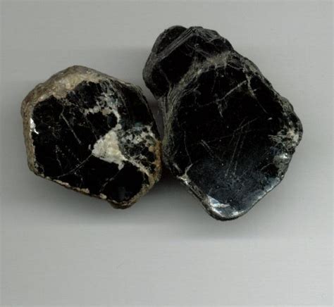 Biotite New World Encyclopedia