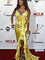 Busty Eva Larue Shows Deep Cleavage Busty Eva Larue Shows Deep Cleavage