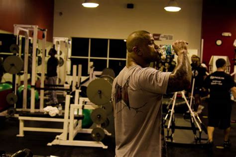 When The Pitbull Bites Kahleem Poole Tejada Uses Hddslr To Film Mixed Martial Arts Star Thaigo