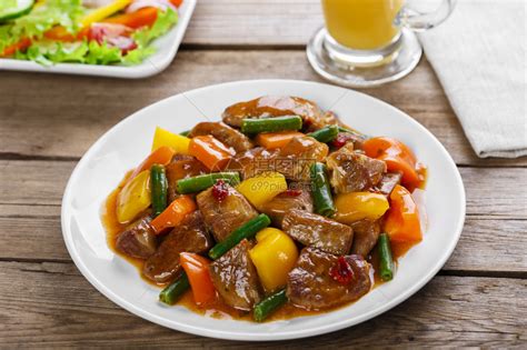 辣椒青豆炖牛肉高清图片下载 正版图片503287775 摄图网