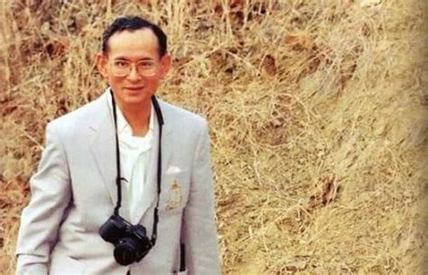 น้อมรำลึกพ่อหลวงไทย