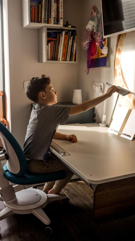 Комната мальчика школьника с Moll