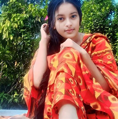 একাকী গভীর রাতে By রুপসী কন্যা Facebook